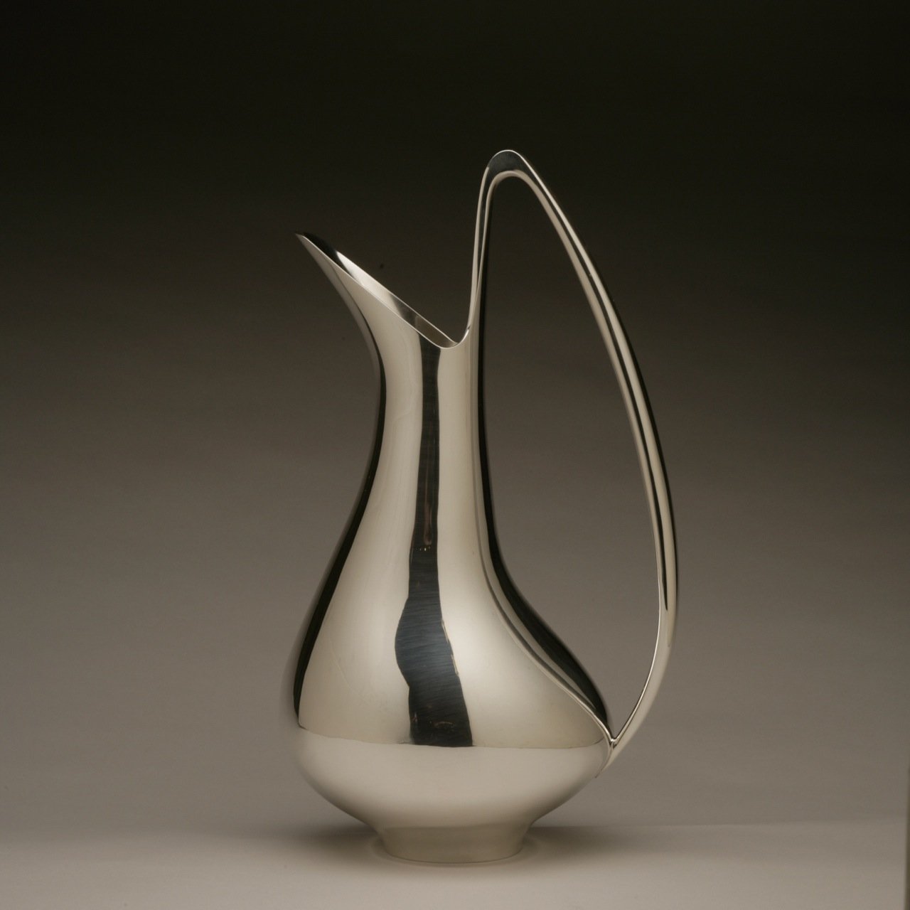 Pitchers & Vases – Gallery 925